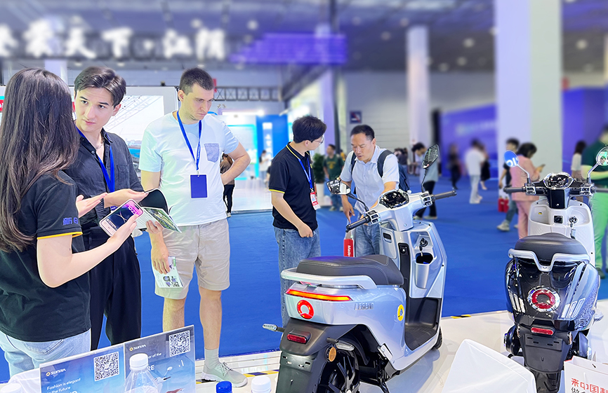 SUNRA Unveiled the Latest Self-developed High-speed Lithium EVs at the ...